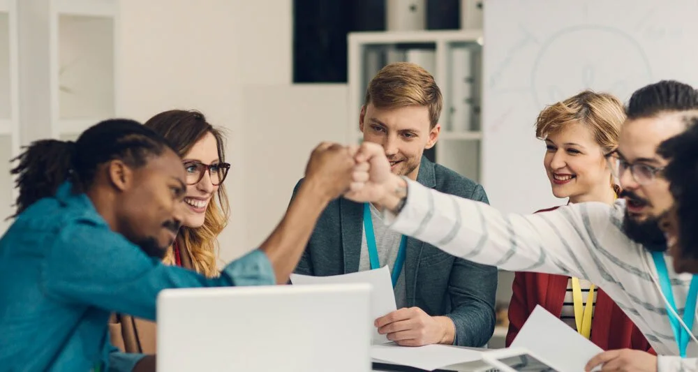 7 Team Building Exercises to Improve Communication — Smart Virtual ...