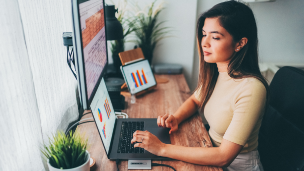 What is a Data Entry Virtual Assistant and How to Hire Them — Smart ...