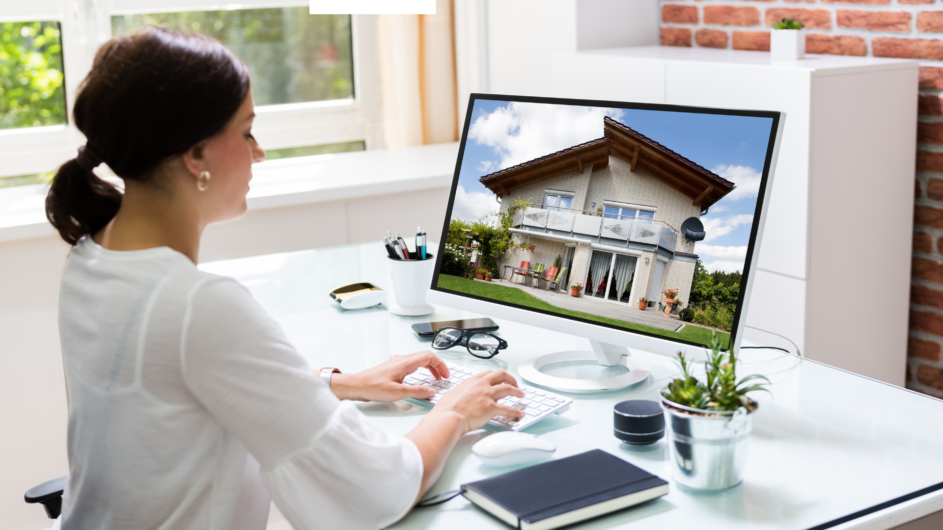 Real Estate Virtual Assistant: Why You Should Hire Them? — Smart ...
