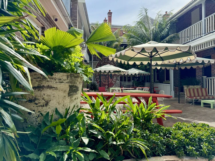 Captain Cook Hotel Botany
