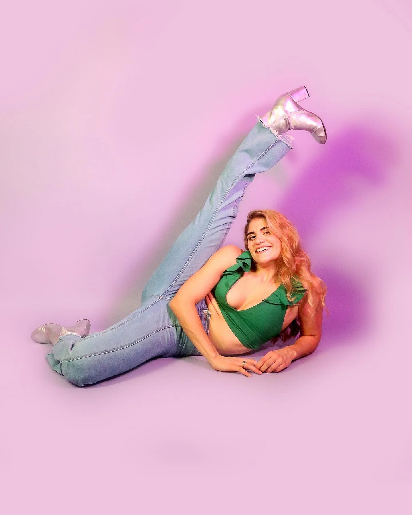 About — Ellie Roddy