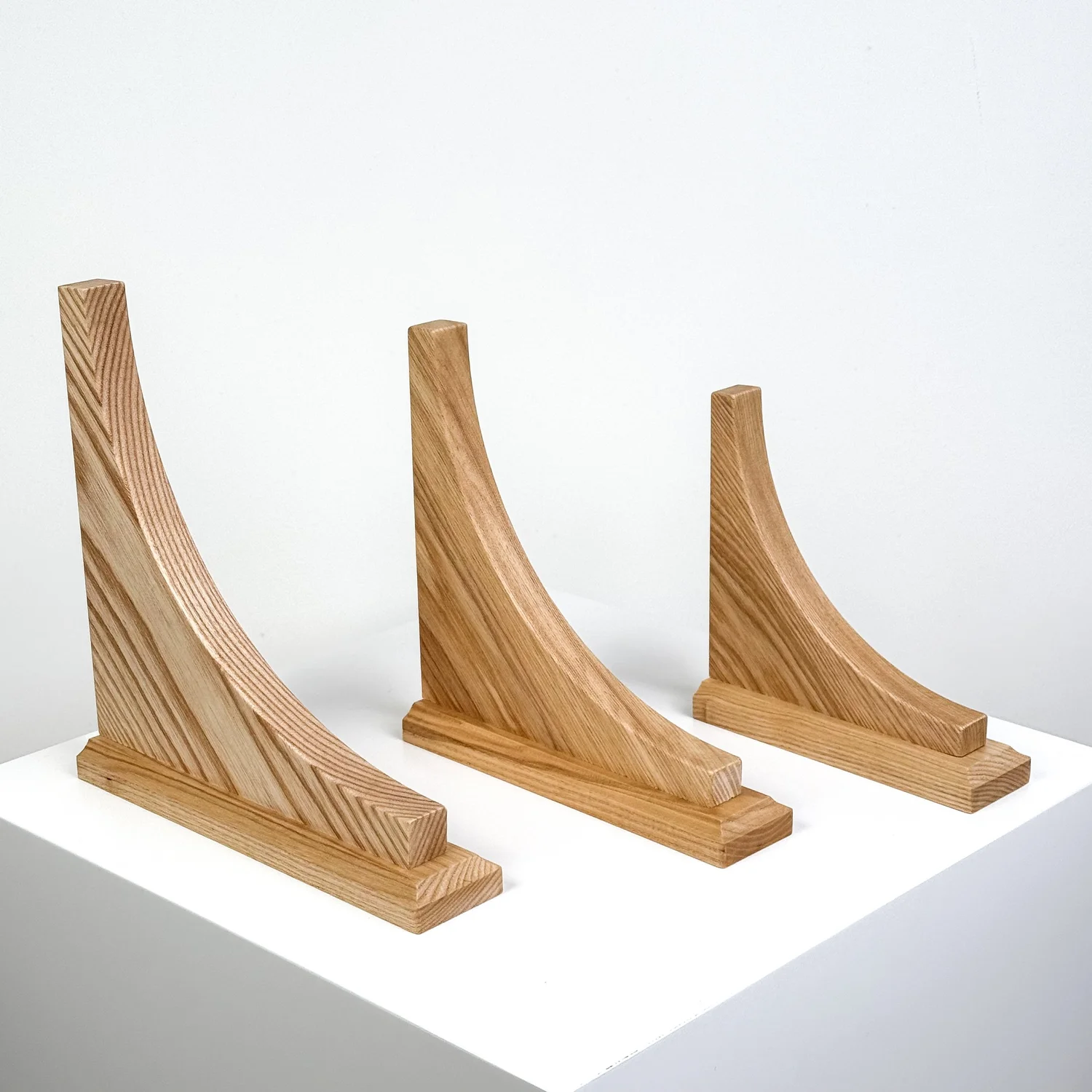 Solid Oak Shelf Brackets - Stylish modern design - Hidden fixings - 3 ...