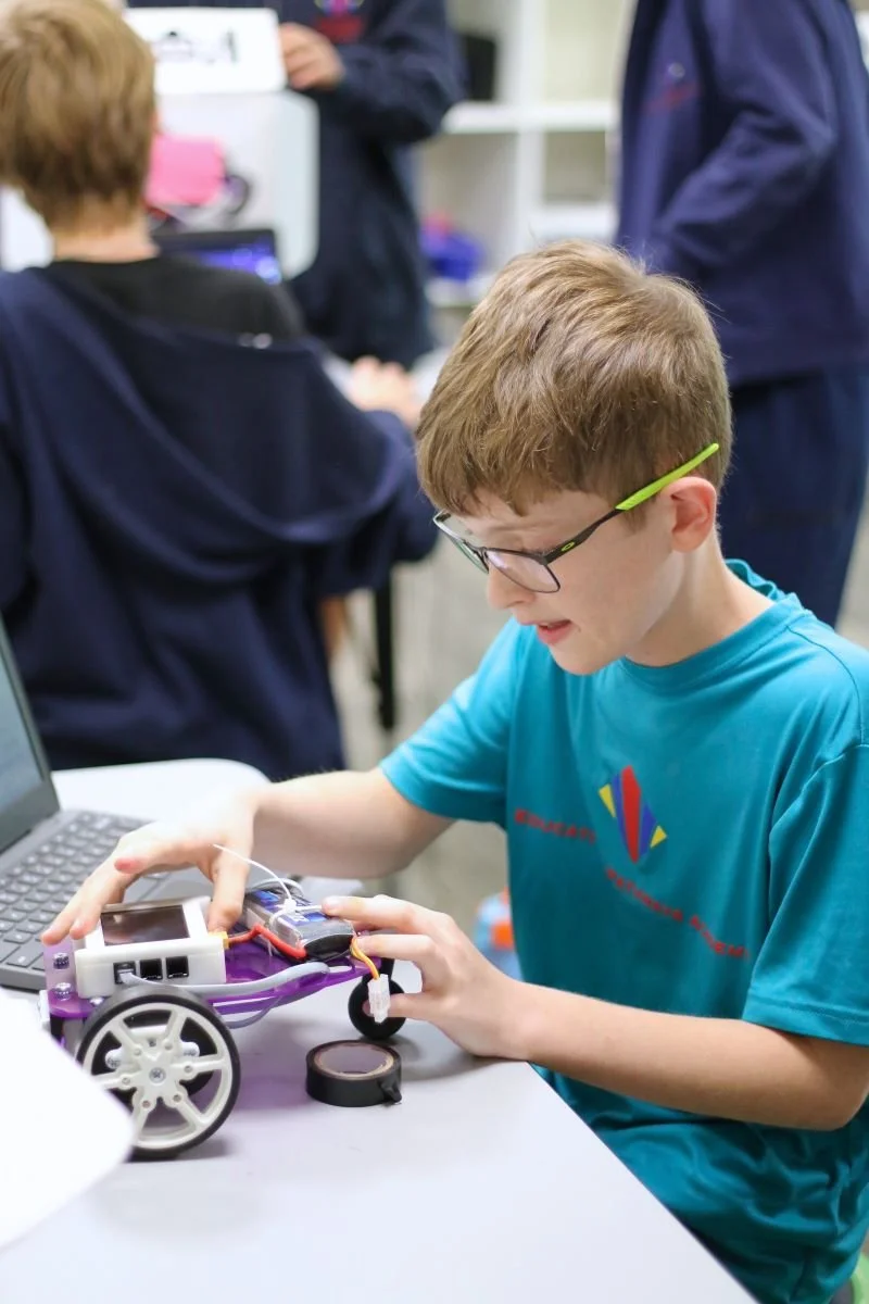 Cultivating Hands-On Innovation Through Robotics — Educational Pathways ...