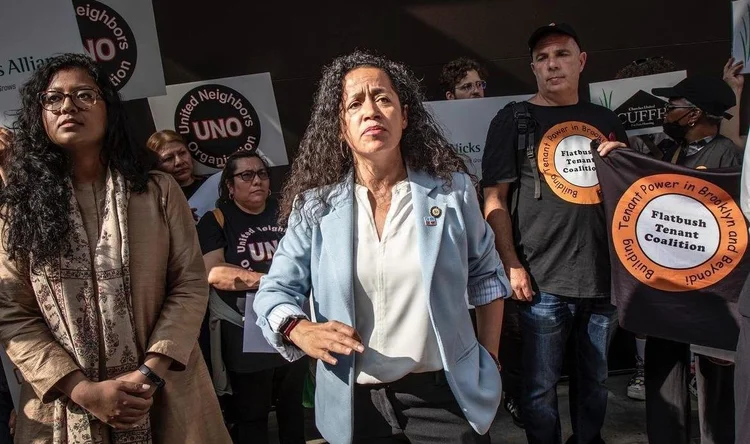 Alexa's Wins — Alexa Avilés for City Council