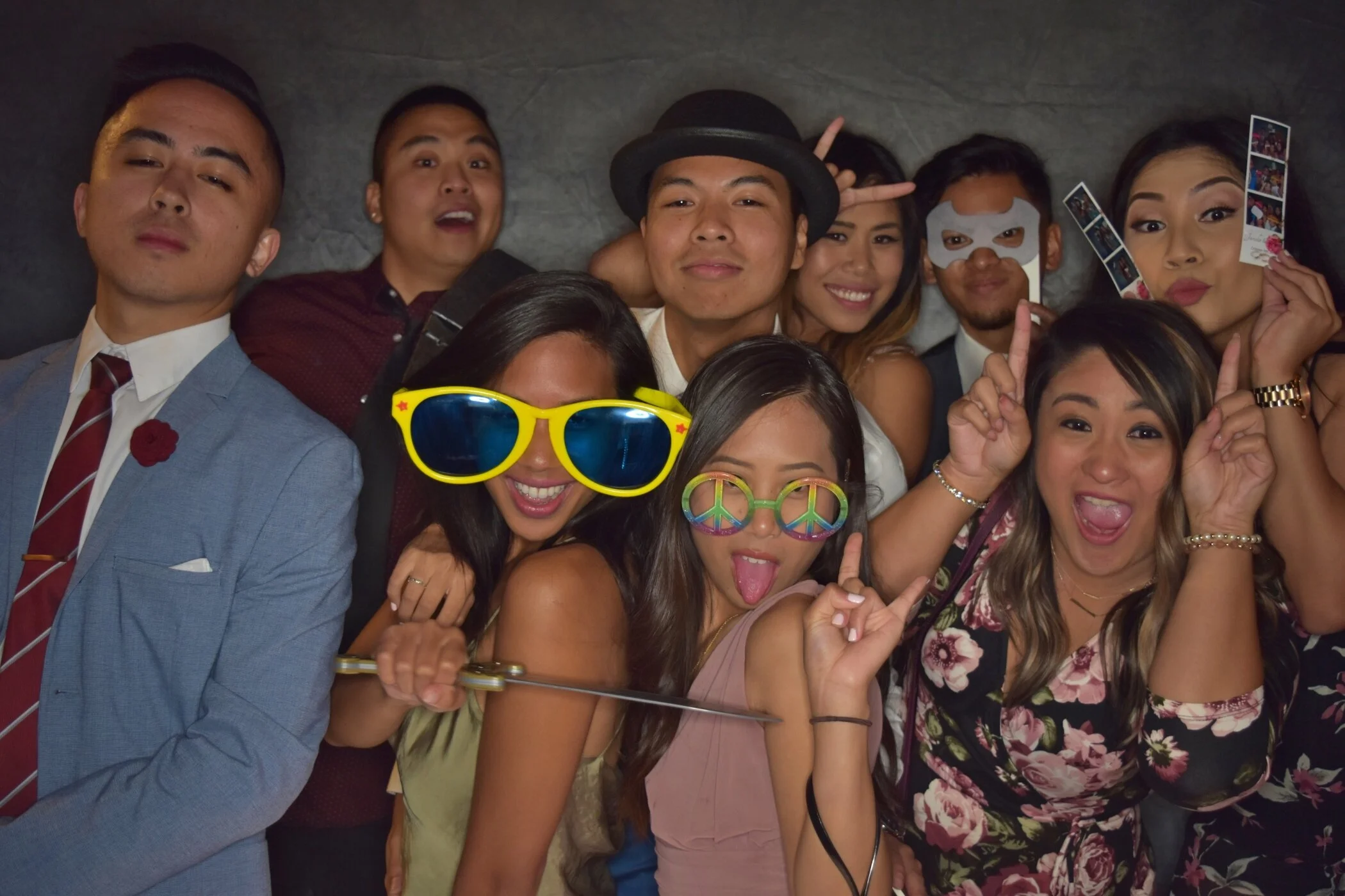 Frame Worthy Photo Booths Page — Danny Lewis Photography