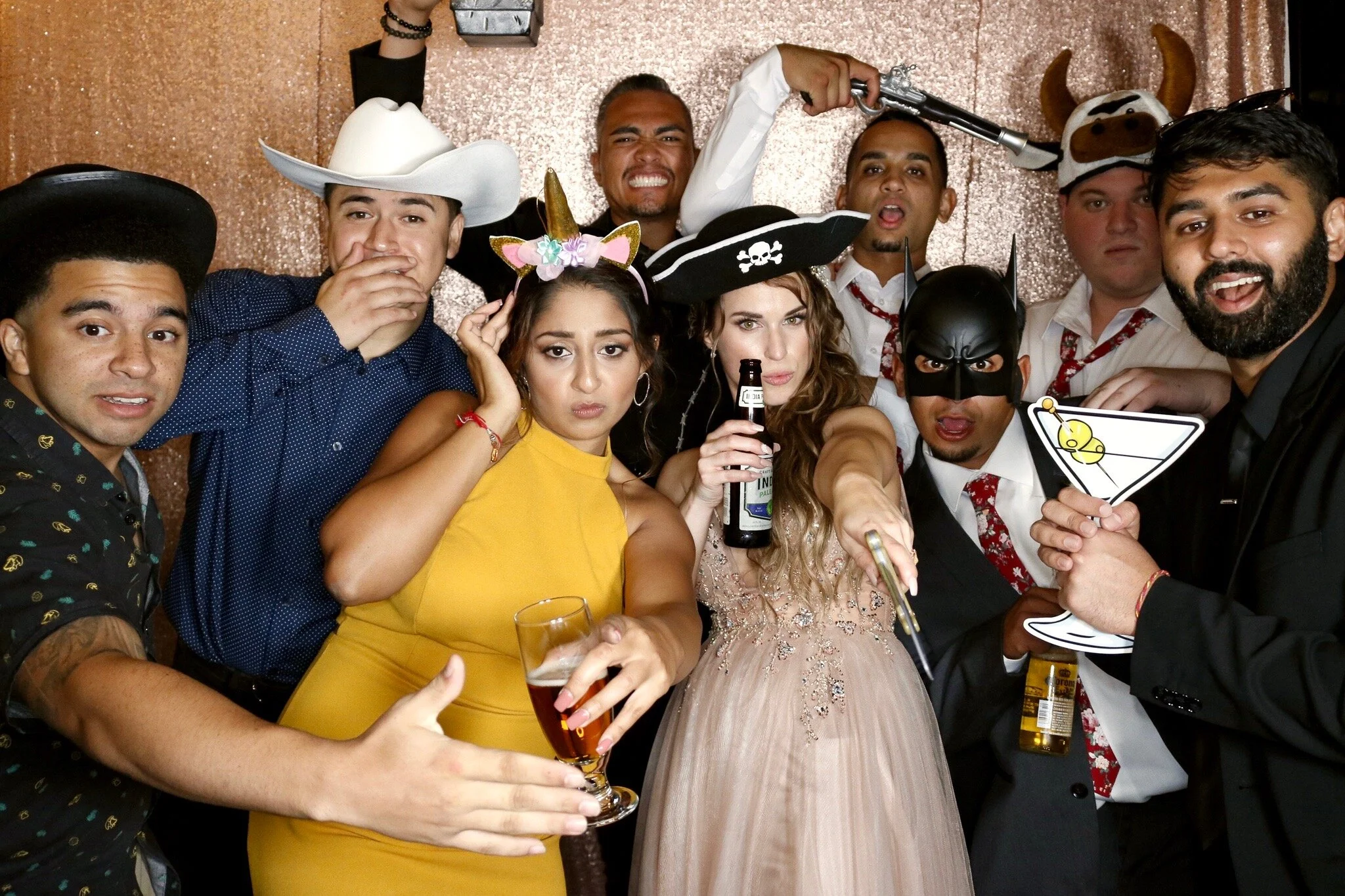 Frame Worthy Photo Booths Page — Danny Lewis Photography