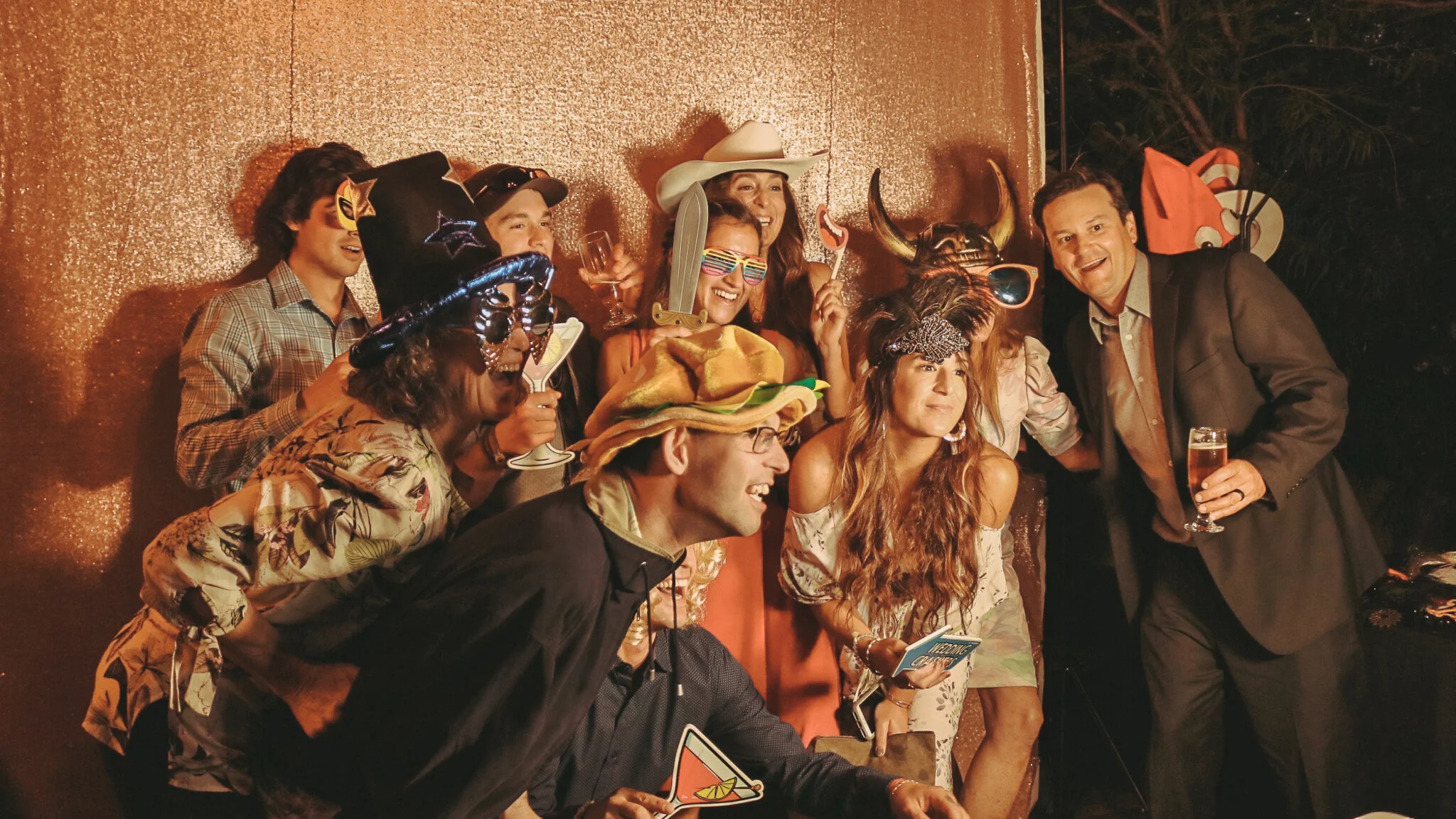 Frame Worthy Photo Booths Page — Danny Lewis Photography