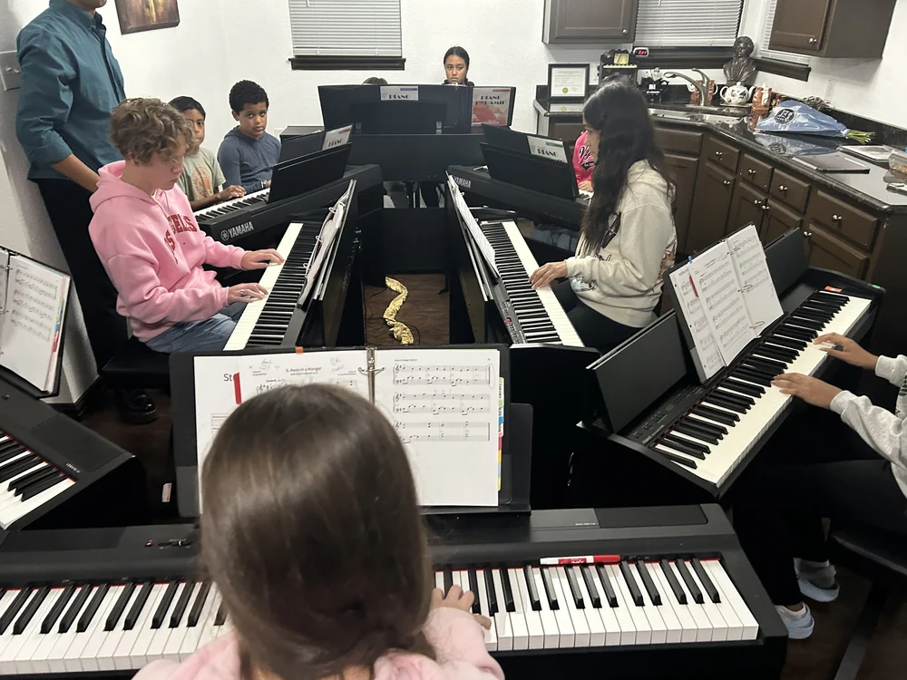 Group Piano — Piano Pyramid®️