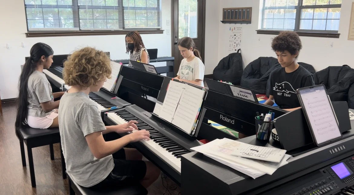 Group Piano Learning — Piano Pyramid®️