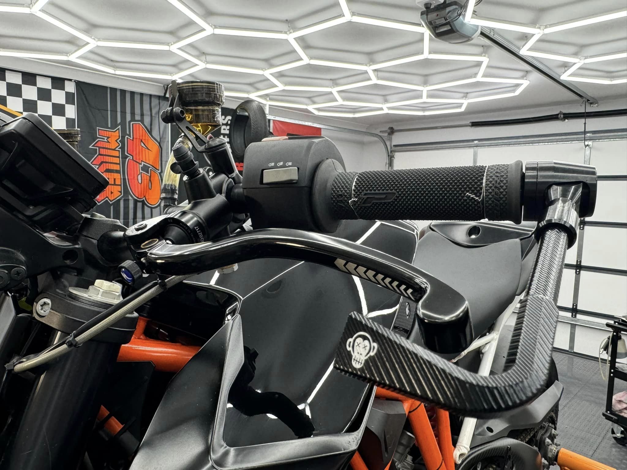 BIKES & BIDS VETERANS CHARITY MOTORCYCLE EVENT — Ground Currumbin