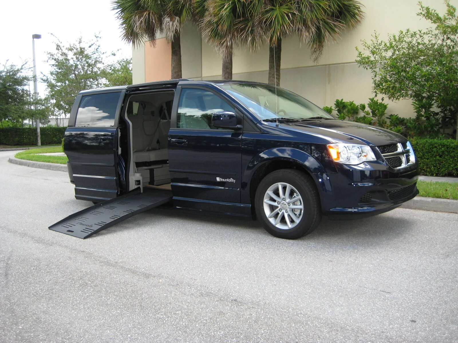 Wheelchair Vans for Sale — Wheelchair Getaways of Florida