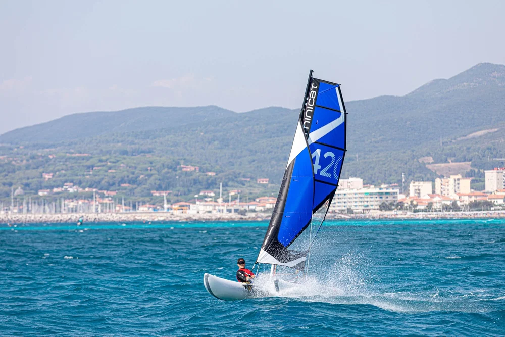 MiniCat 420 — Portable Inflatable Mini Catamaran Sailboat | Sailing Awaits