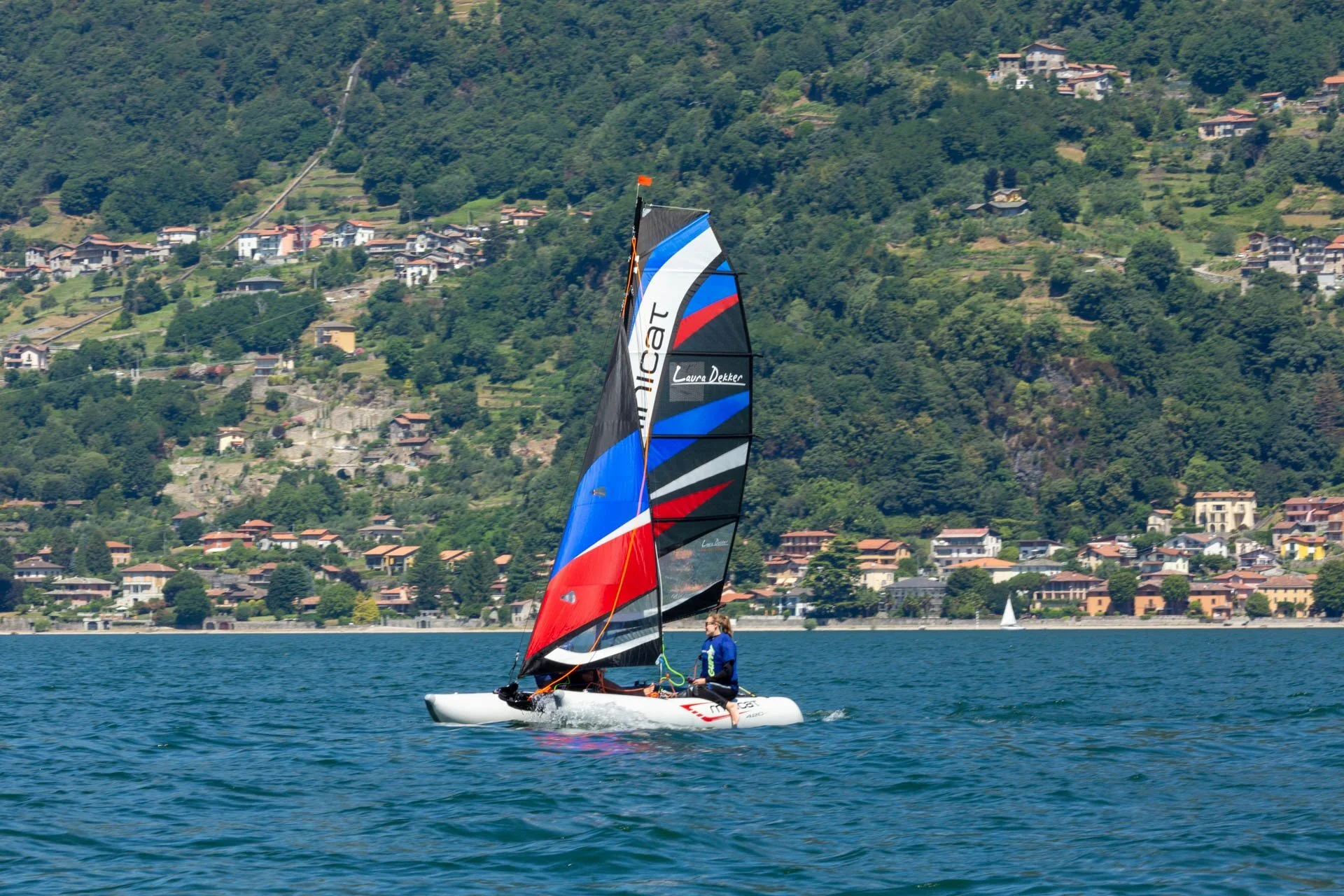 MiniCat 420 — Portable Inflatable Mini Catamaran Sailboat | Sailing Awaits
