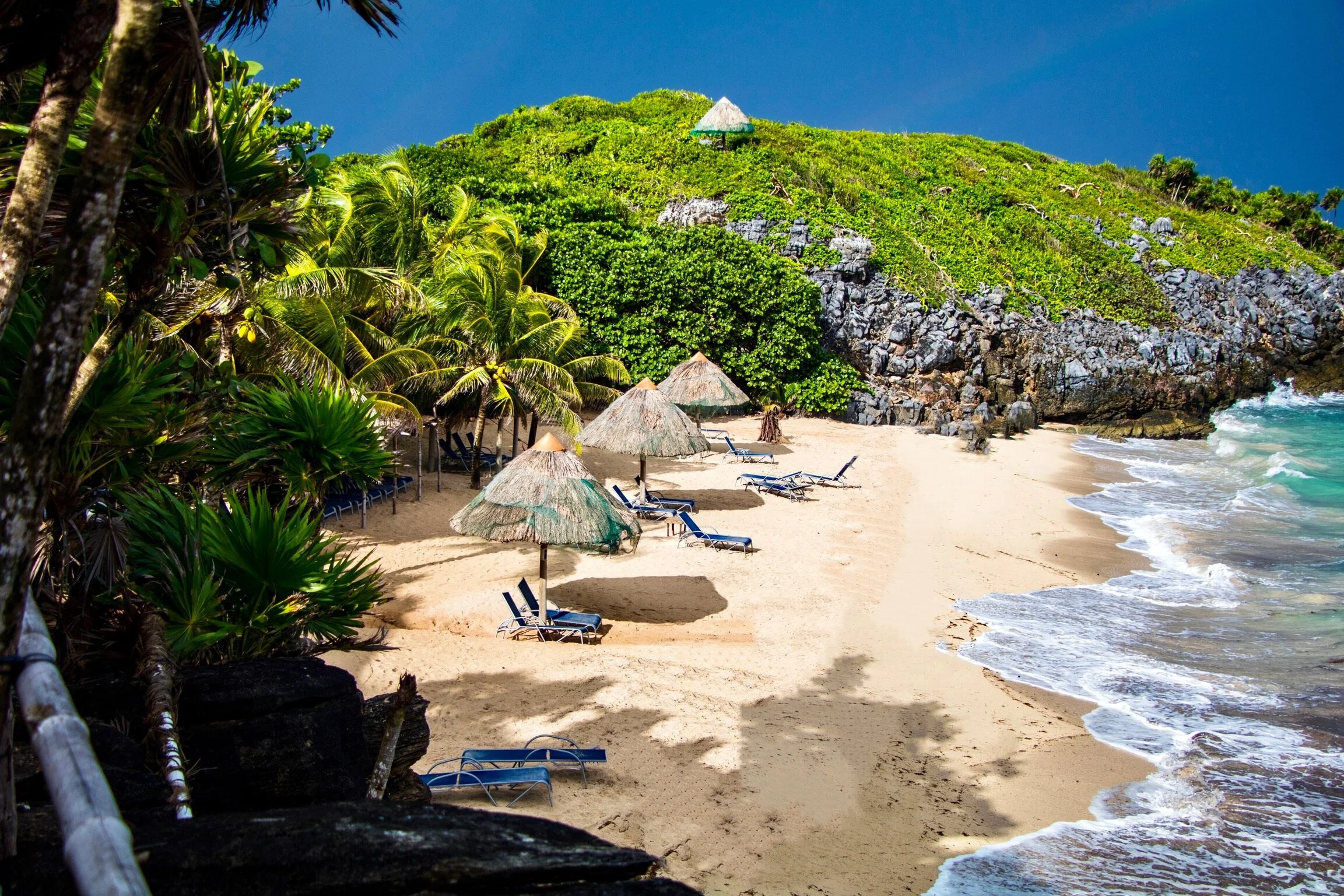 Roatan Tourism Bureau