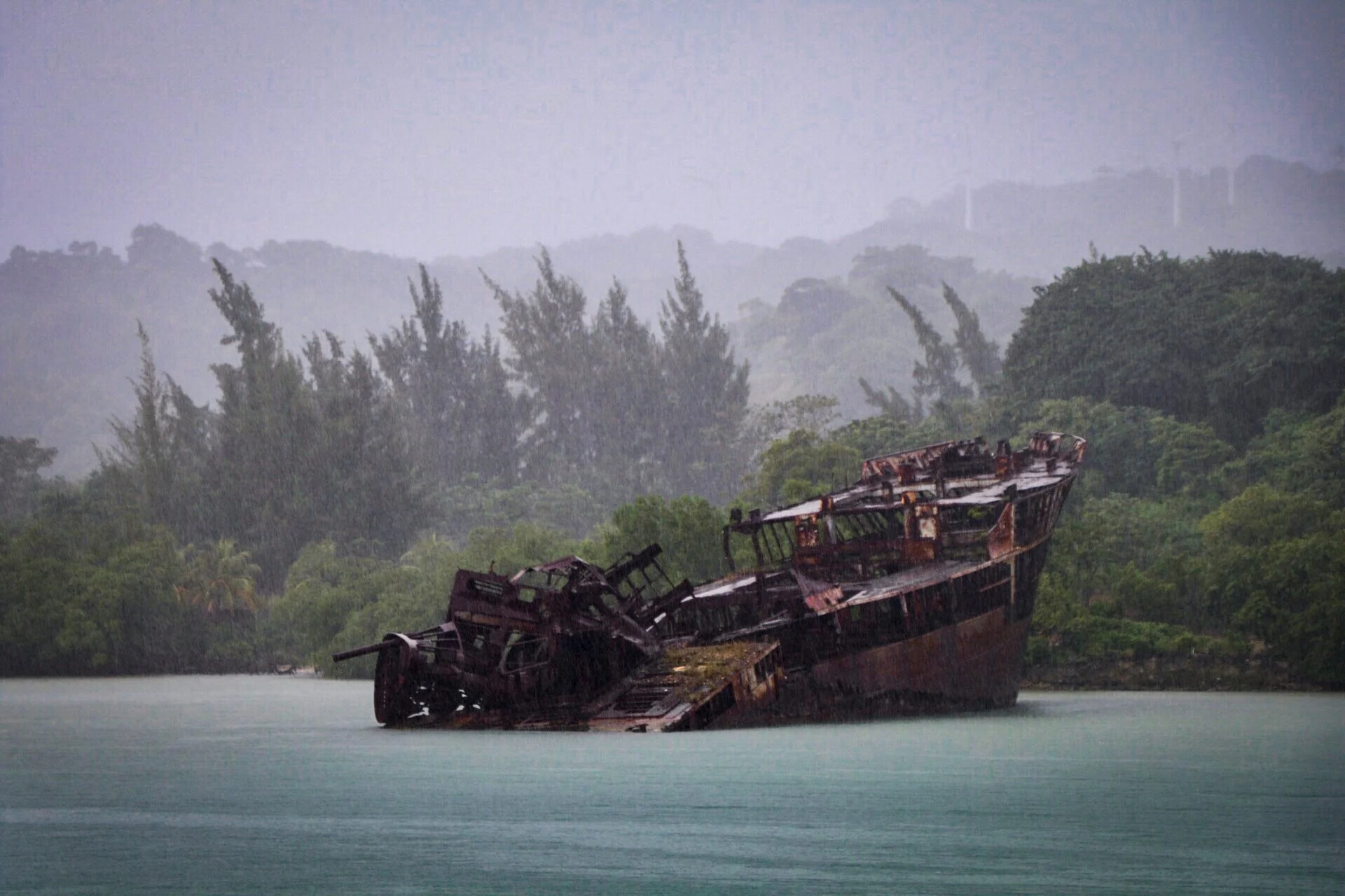 Roatan Guide — Roatan Tourism Bureau