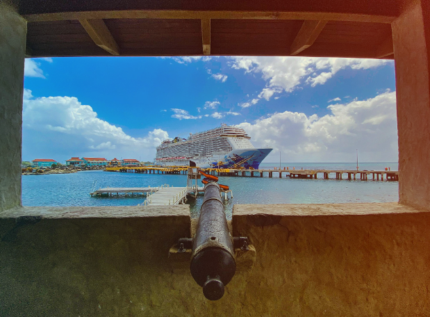 Roatan Airport — Roatan Tourism Bureau