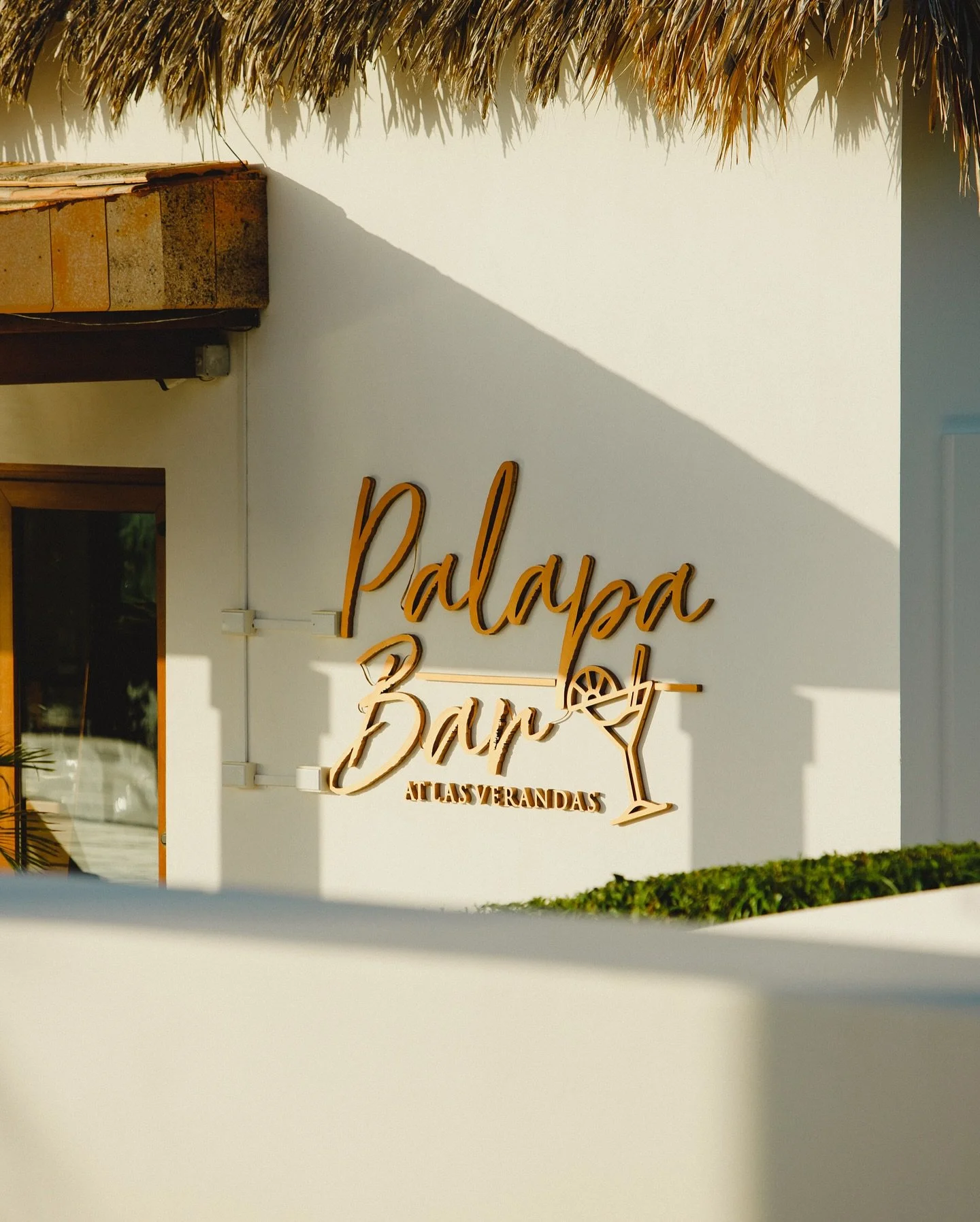 Roatan Guide: Best Food and Drink Spots Part I — Roatan Tourism Bureau