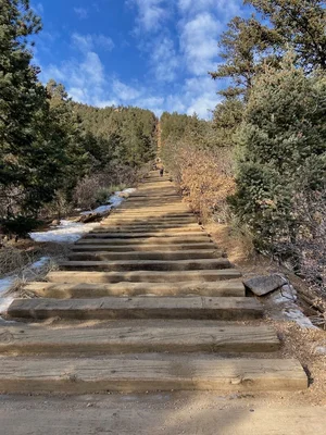 Your Complete Guide to the Manitou Incline Hike — Miss Adventure Pants