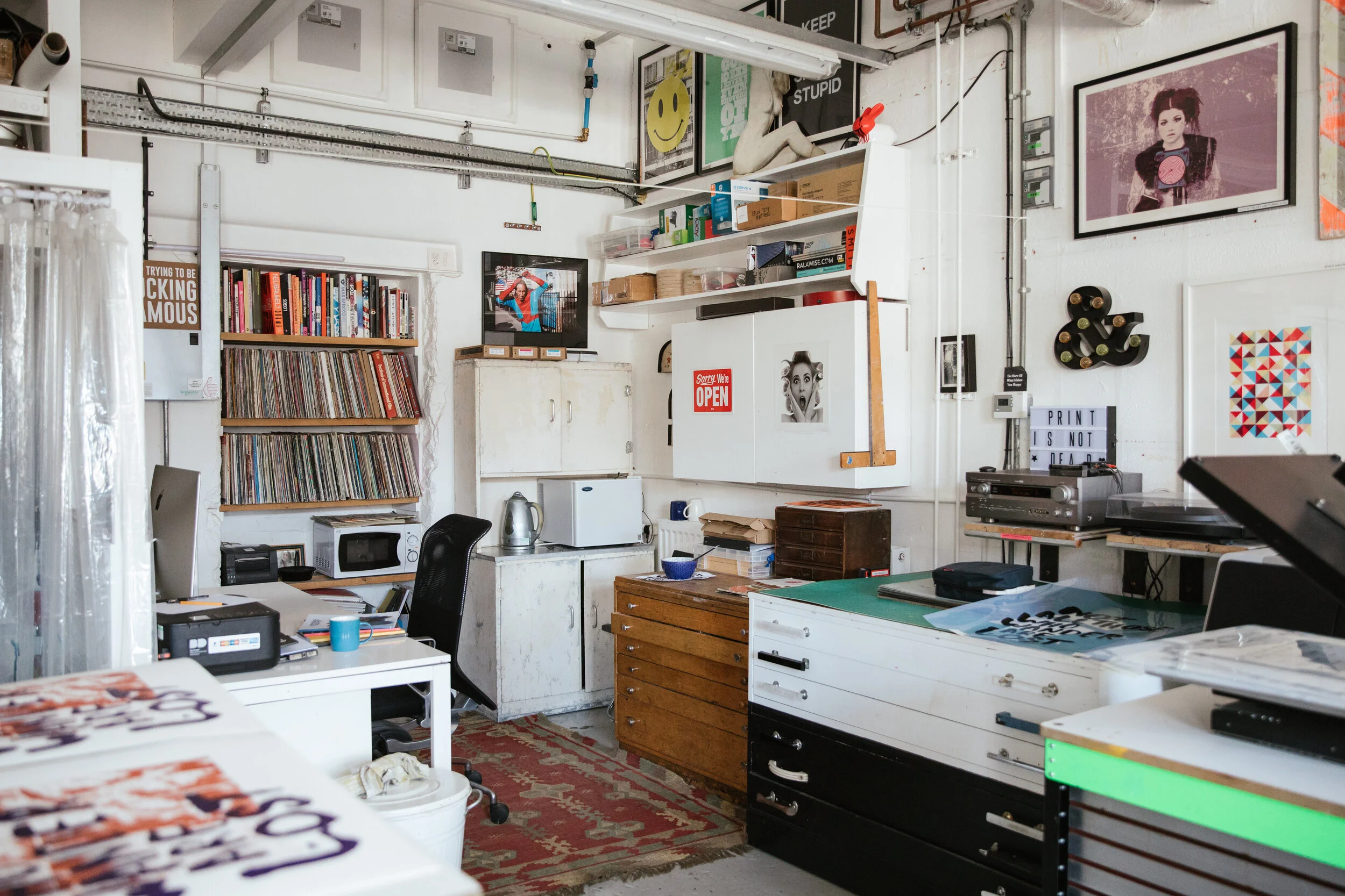 Hire me and my studio by the hour for your screen printing projects ...