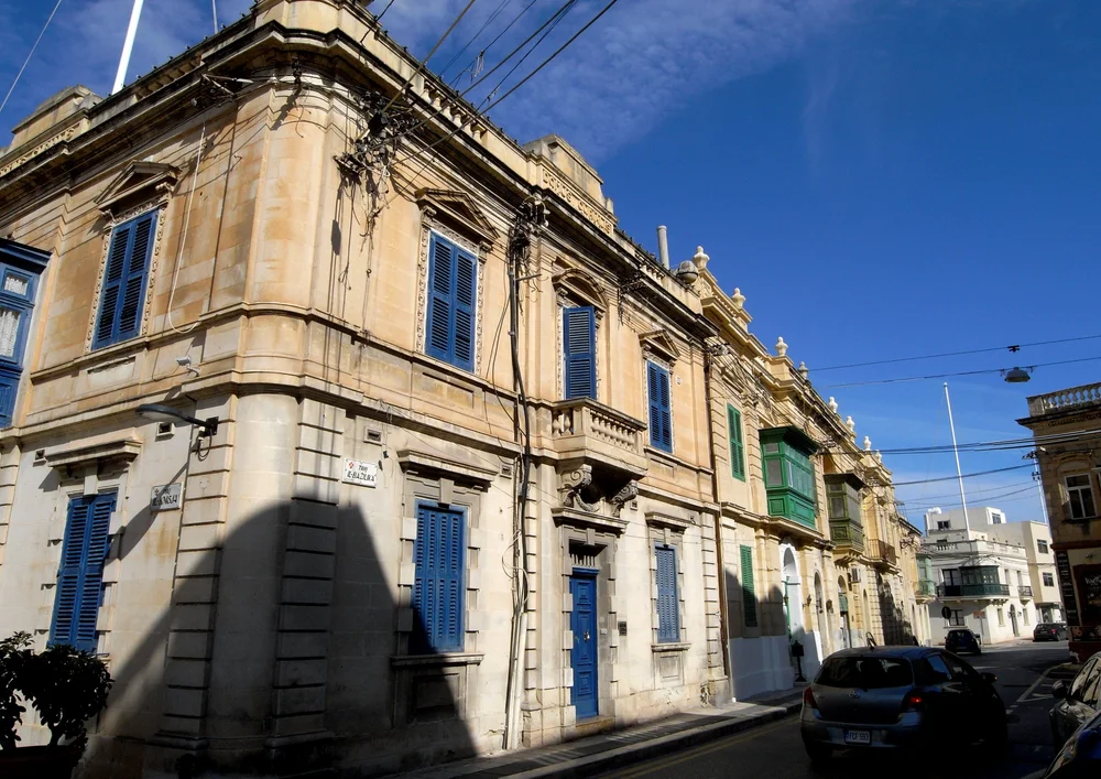 Mosta: Triq il-Bazilika — Buildings of Malta