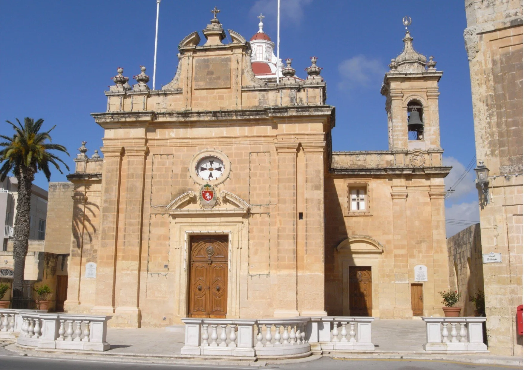 Locations (Malta) — Buildings of Malta