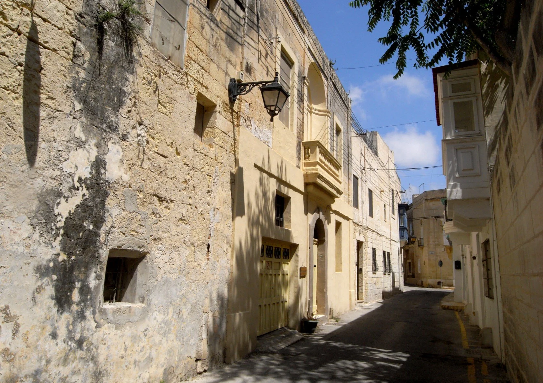 Attard — Buildings of Malta