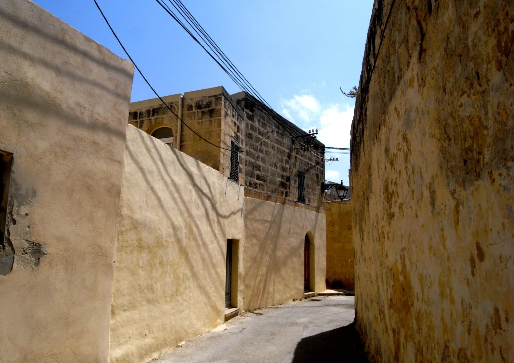 Attard: Triq il-Mithna — Buildings of Malta