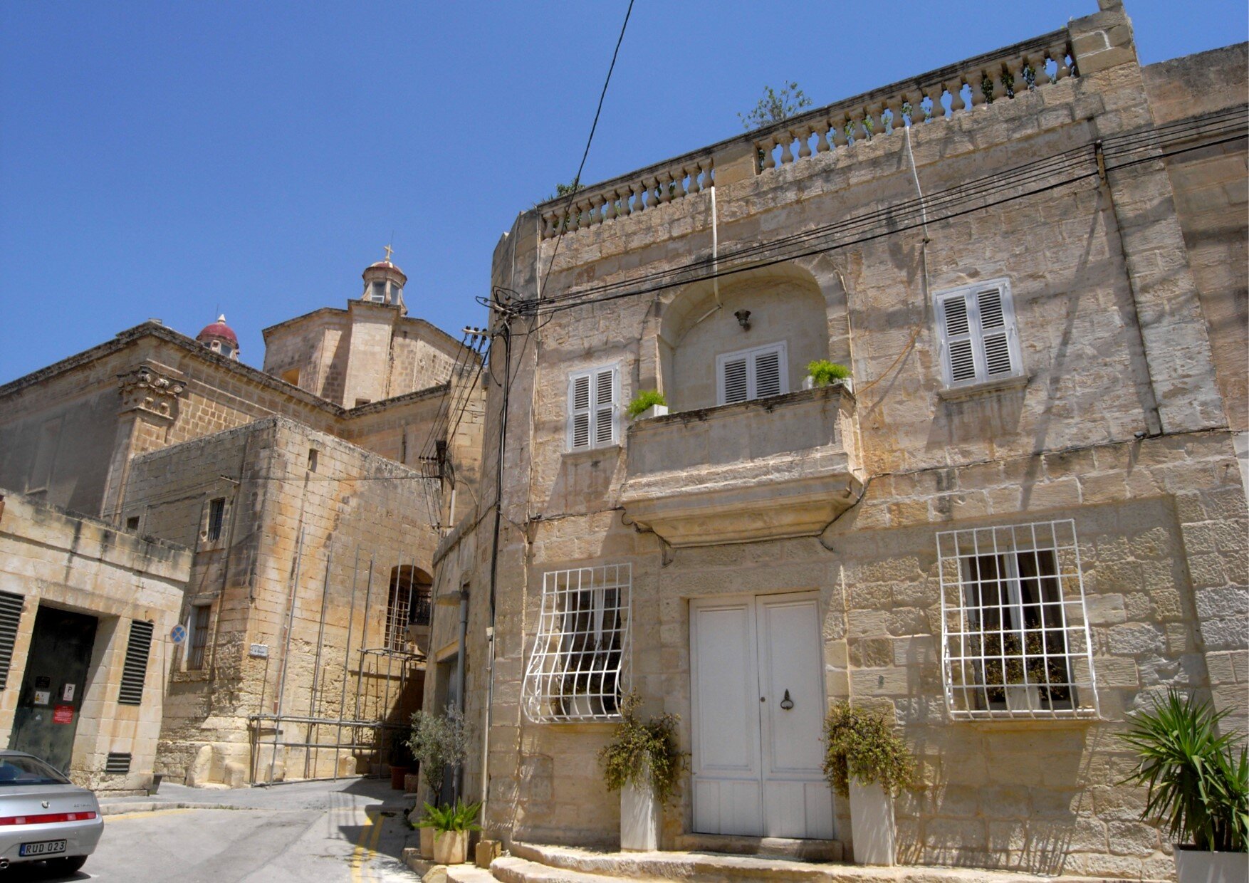 Attard: Triq Hal-Qormi — Buildings of Malta