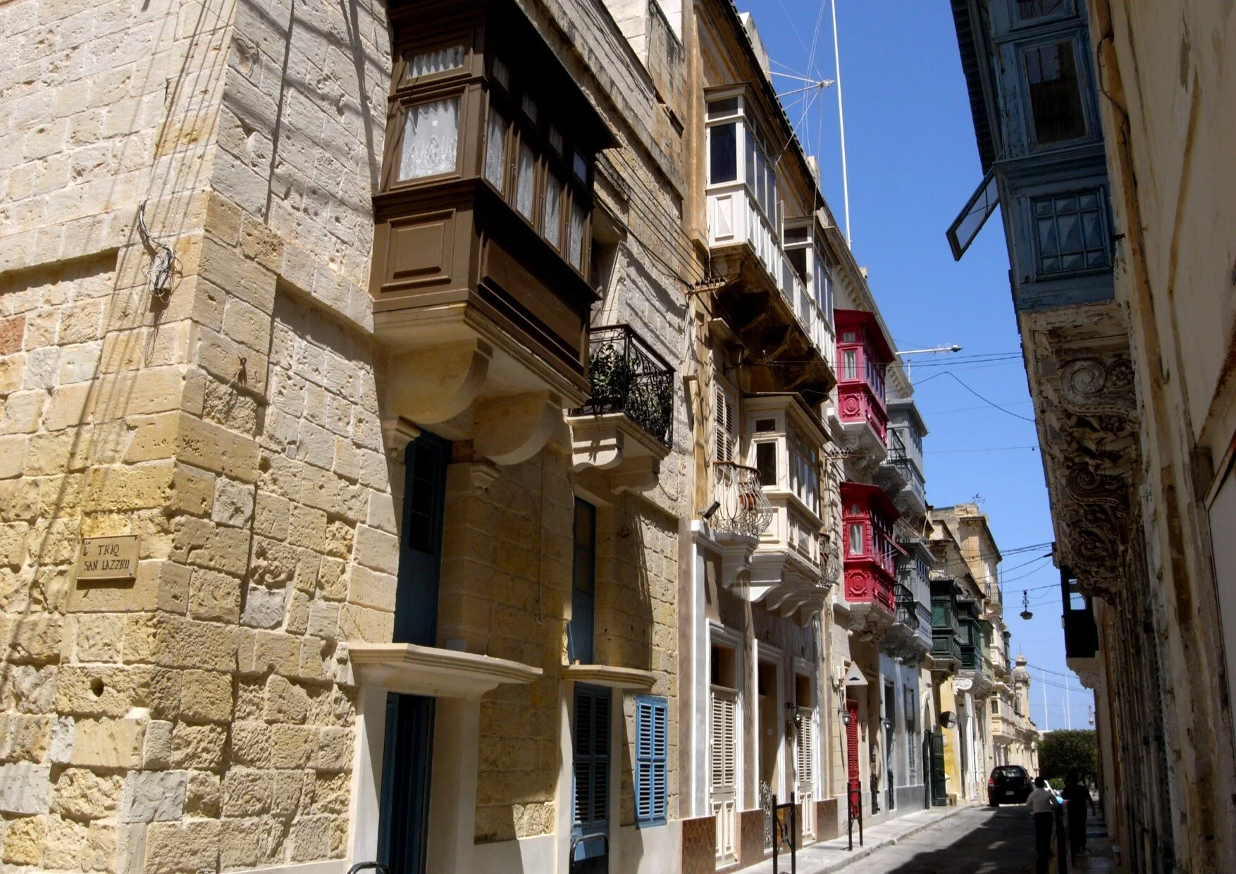 Cospicua: Triq San Gorg — Buildings of Malta