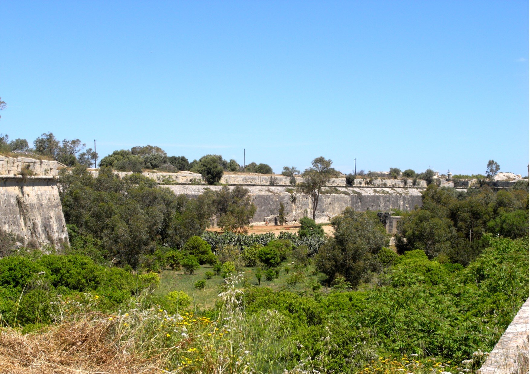 Cospicua: Fortifications — Buildings of Malta