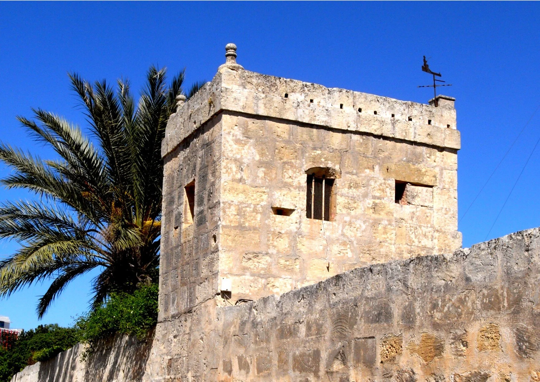 Gudja: il-Gnien tal-Kmand — Buildings of Malta
