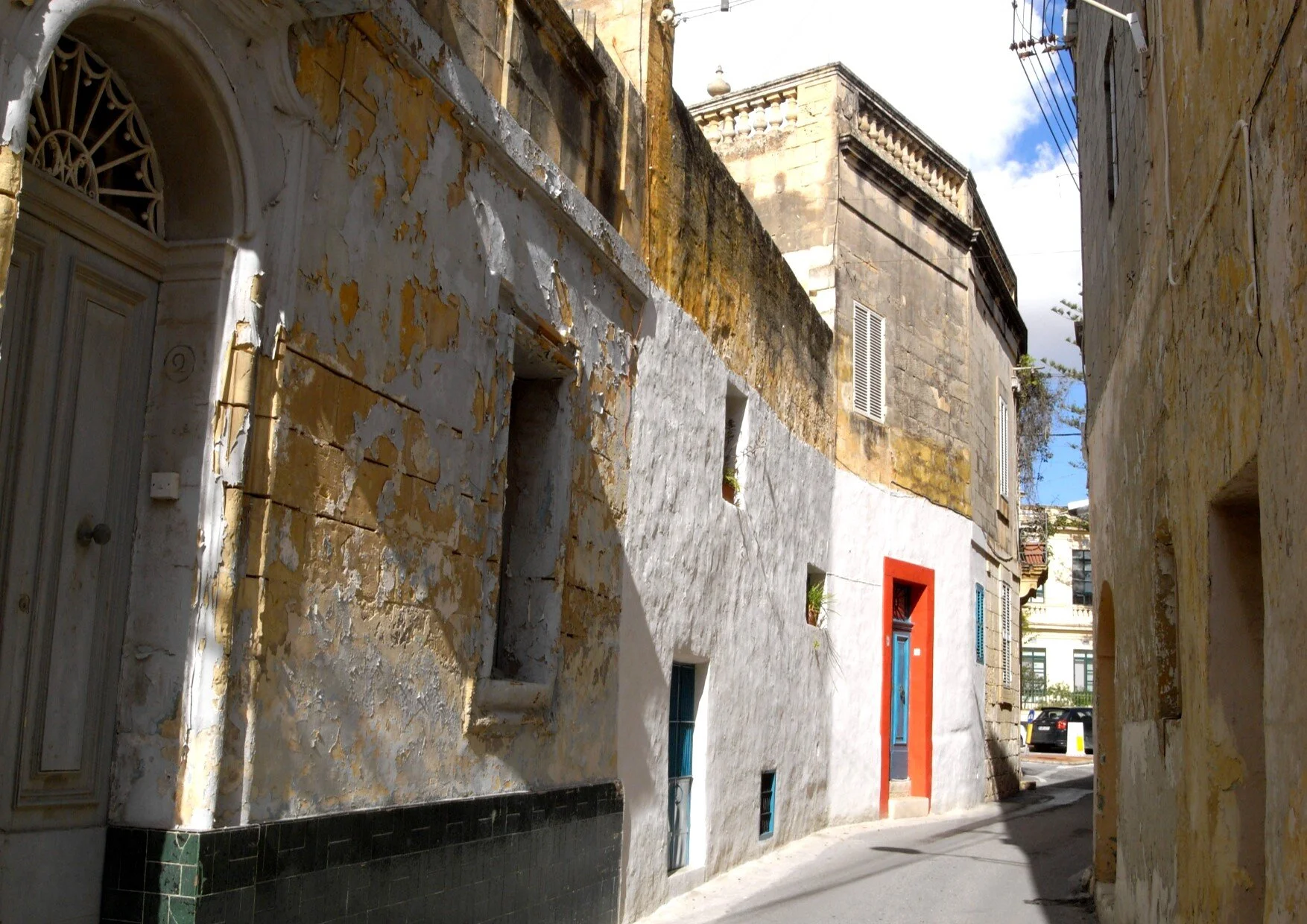 Mqabba: Triq il-Karmnu — Buildings of Malta