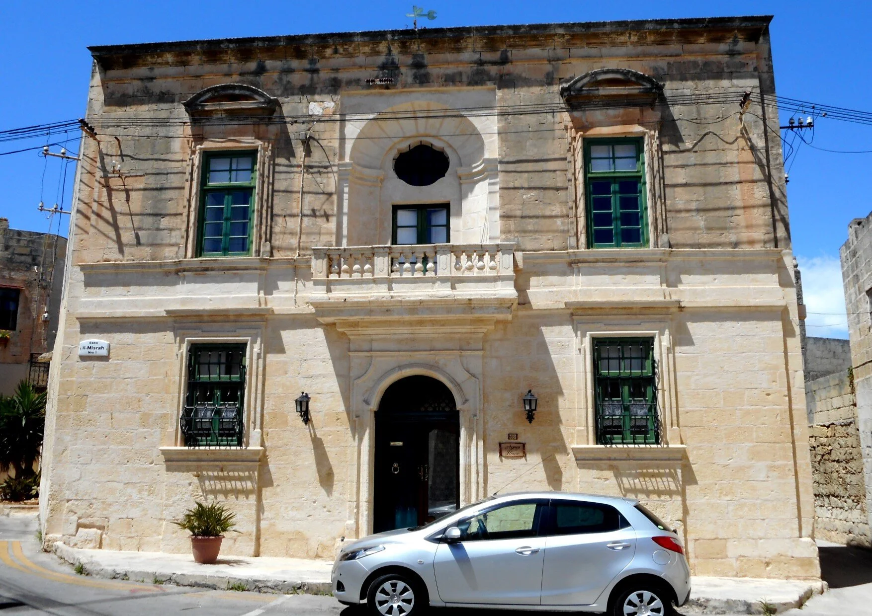 Qormi — Buildings of Malta