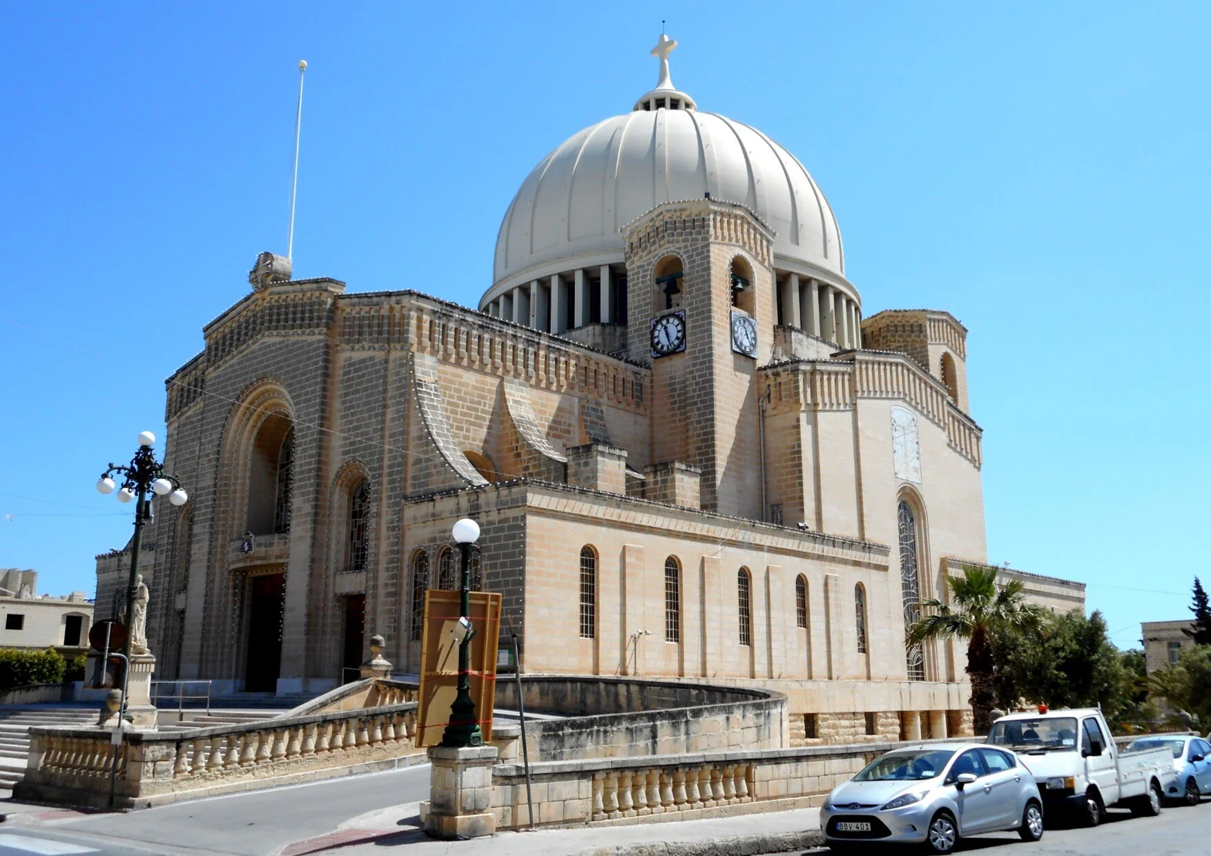 Qormi: Churches and Chapels — Buildings of Malta
