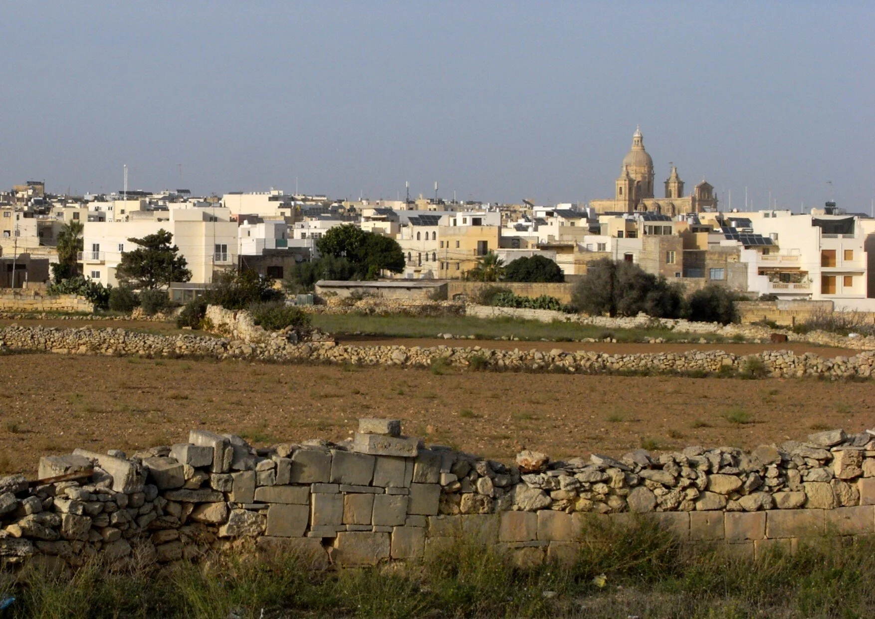 Siggiewi: Village view — Buildings of Malta