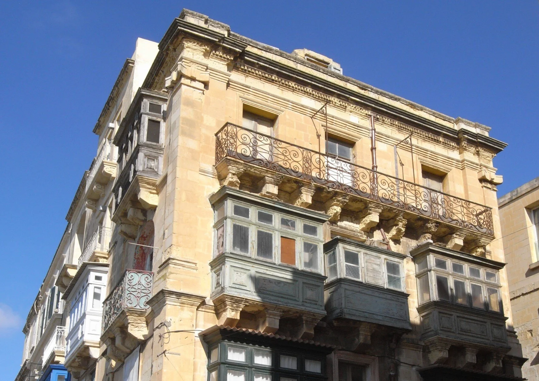 Valletta — Buildings of Malta