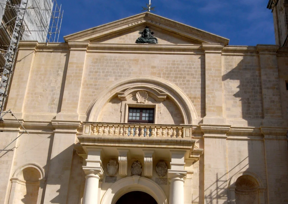 Valletta: Churches and Chapels — Buildings of Malta