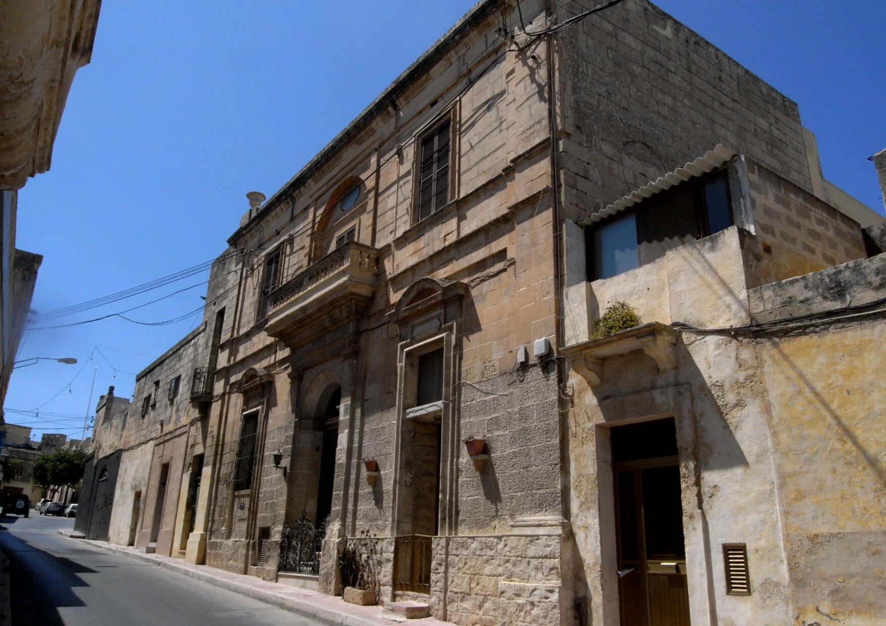 Zejtun: Triq Bandolier — Buildings of Malta