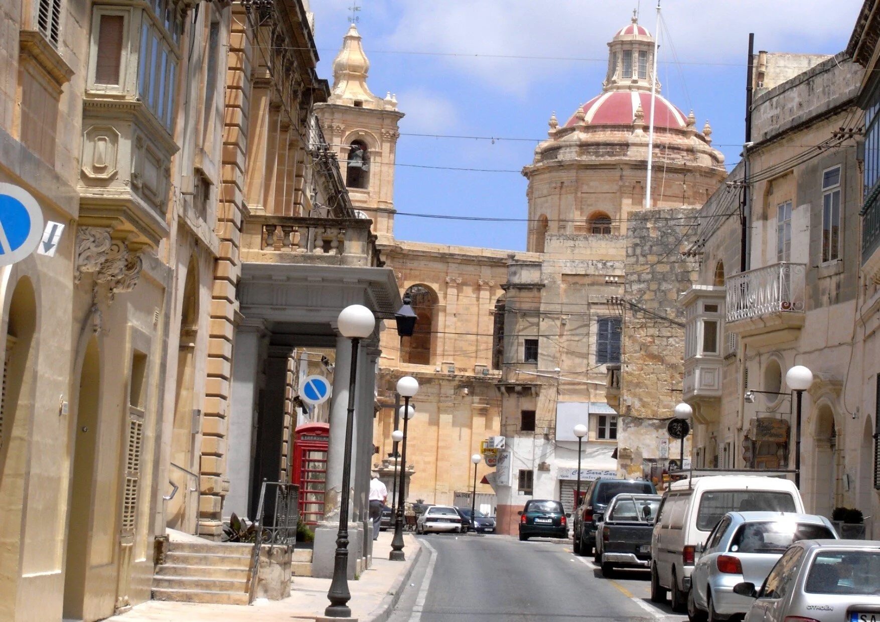 Zejtun: Triq il-Madonna tal-Bon Kunsill — Buildings of Malta