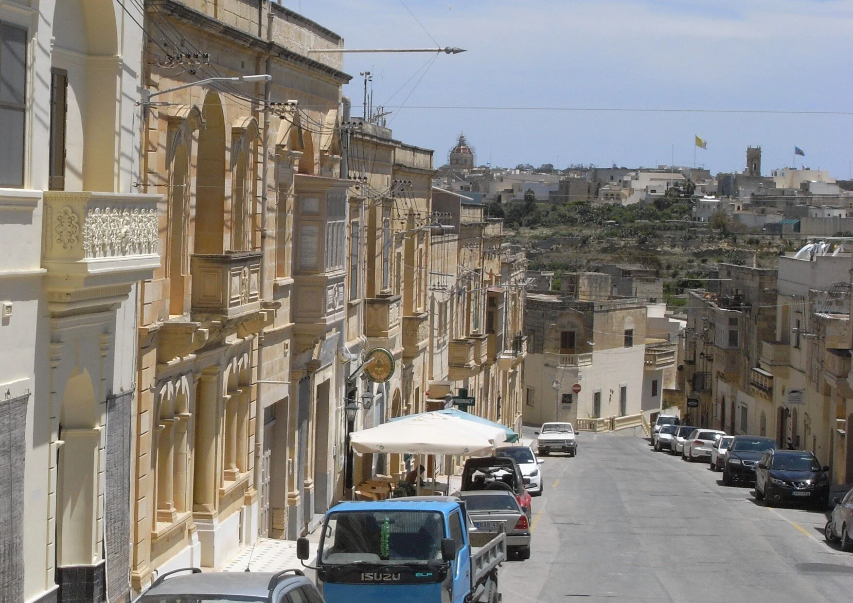 Kercem — Buildings of Malta