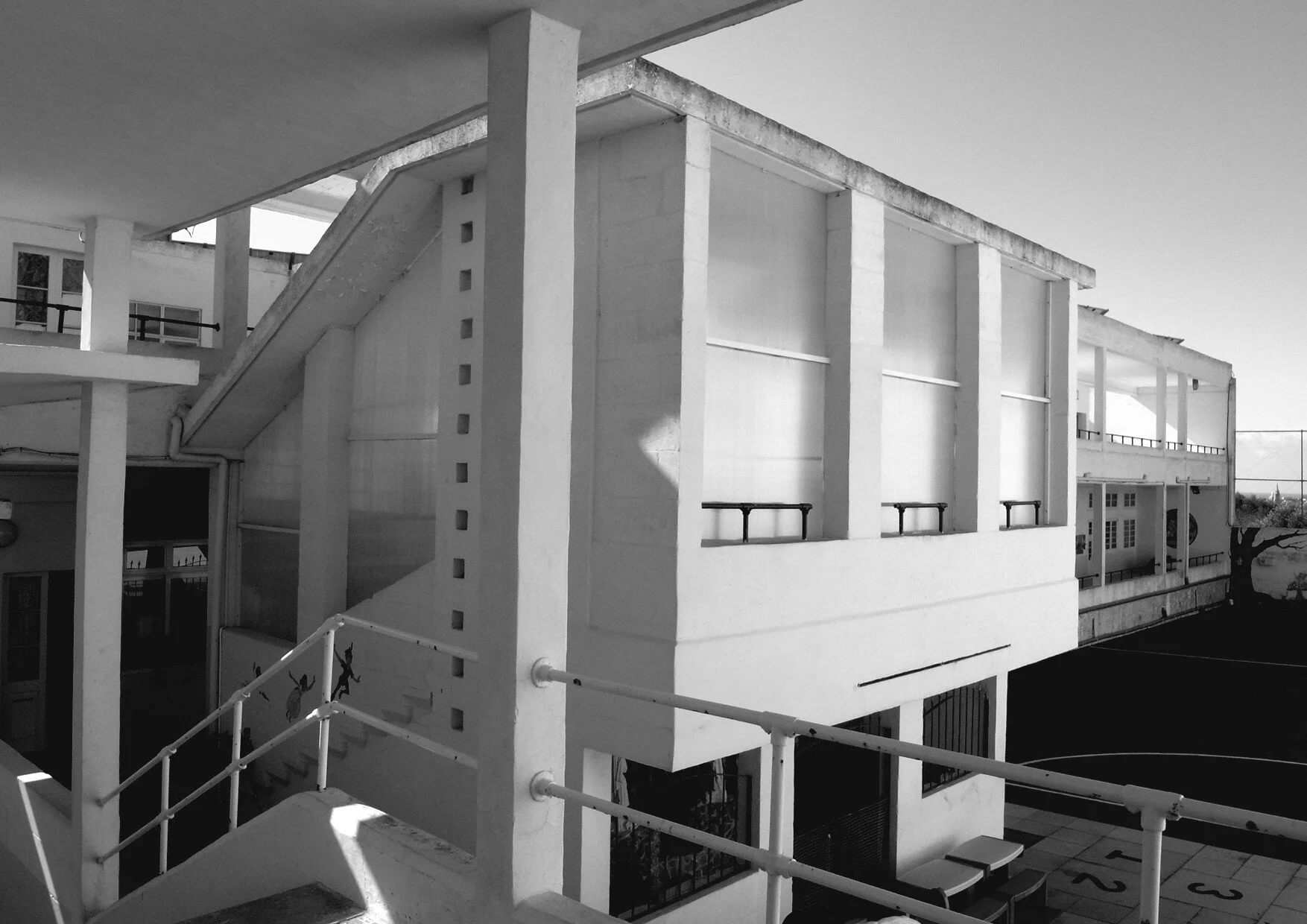 Qala: Qala Primary School — Buildings of Malta