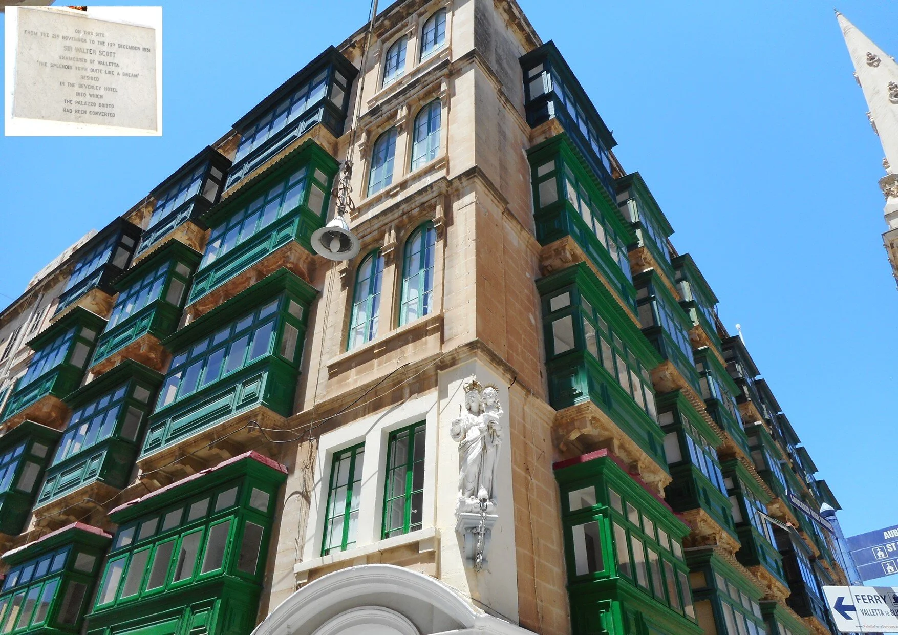 Valletta: Triq il-Punent — Buildings of Malta