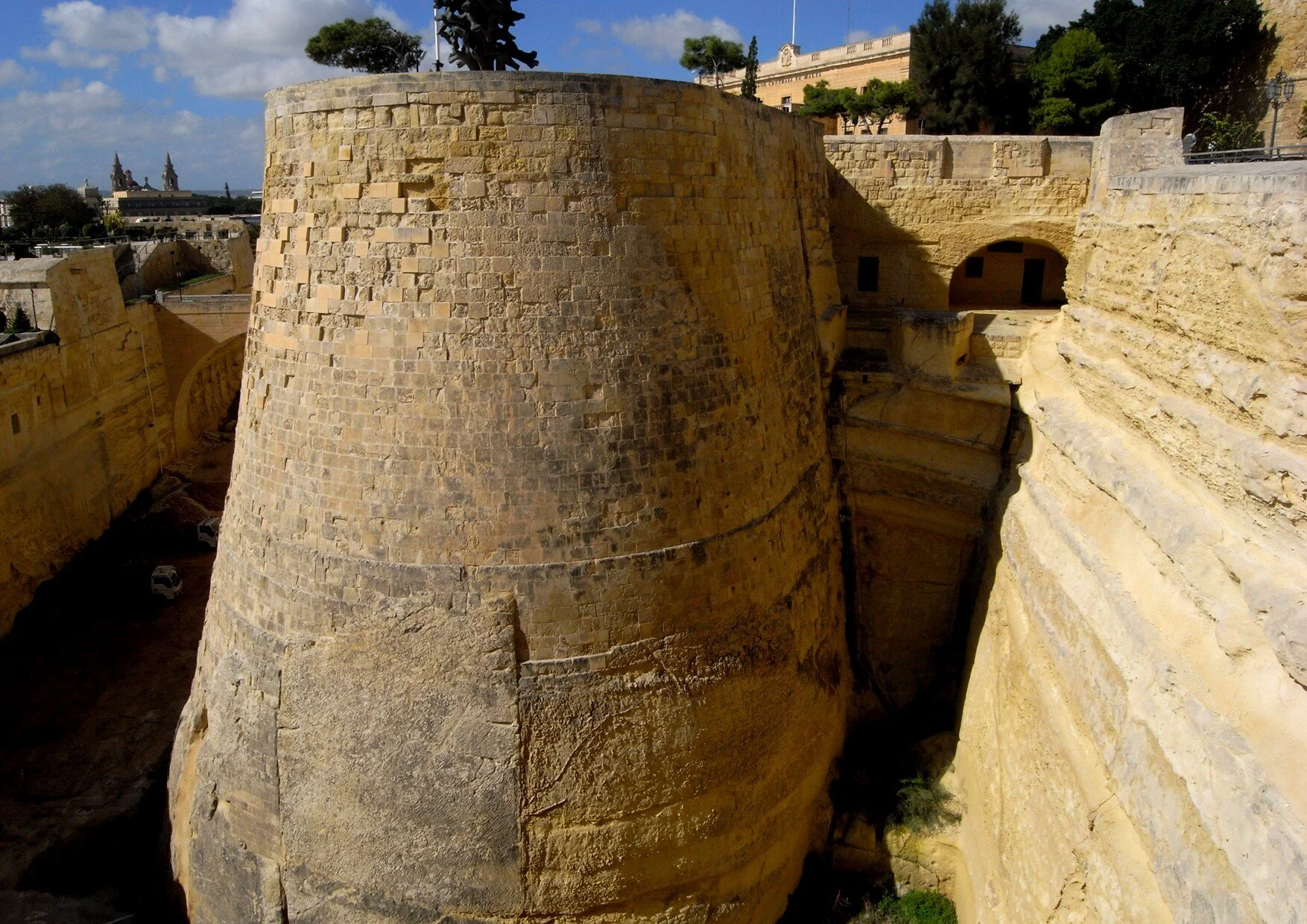 Valletta: Fortifications — Buildings of Malta