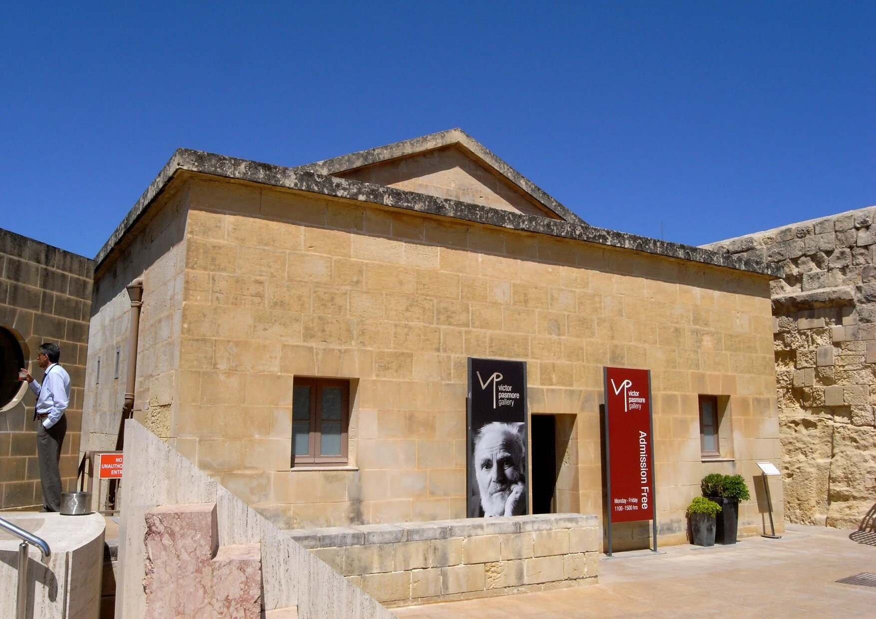 Valletta: Victor Pasmore Gallery — Buildings of Malta