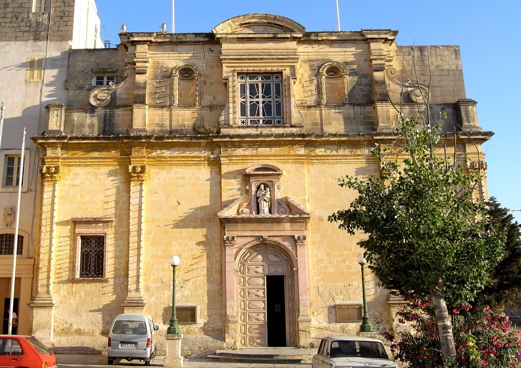 Cospicua: Religious Buildings — Buildings of Malta