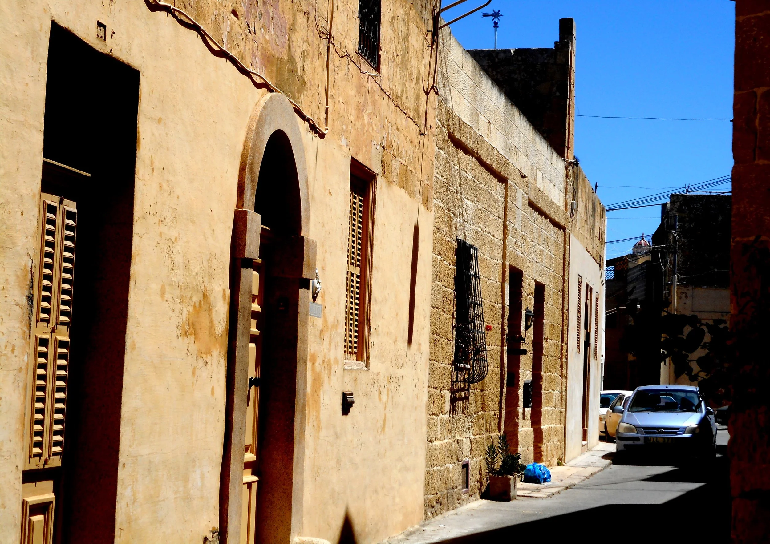 Zurrieq: Triq L' Inginera — Buildings of Malta