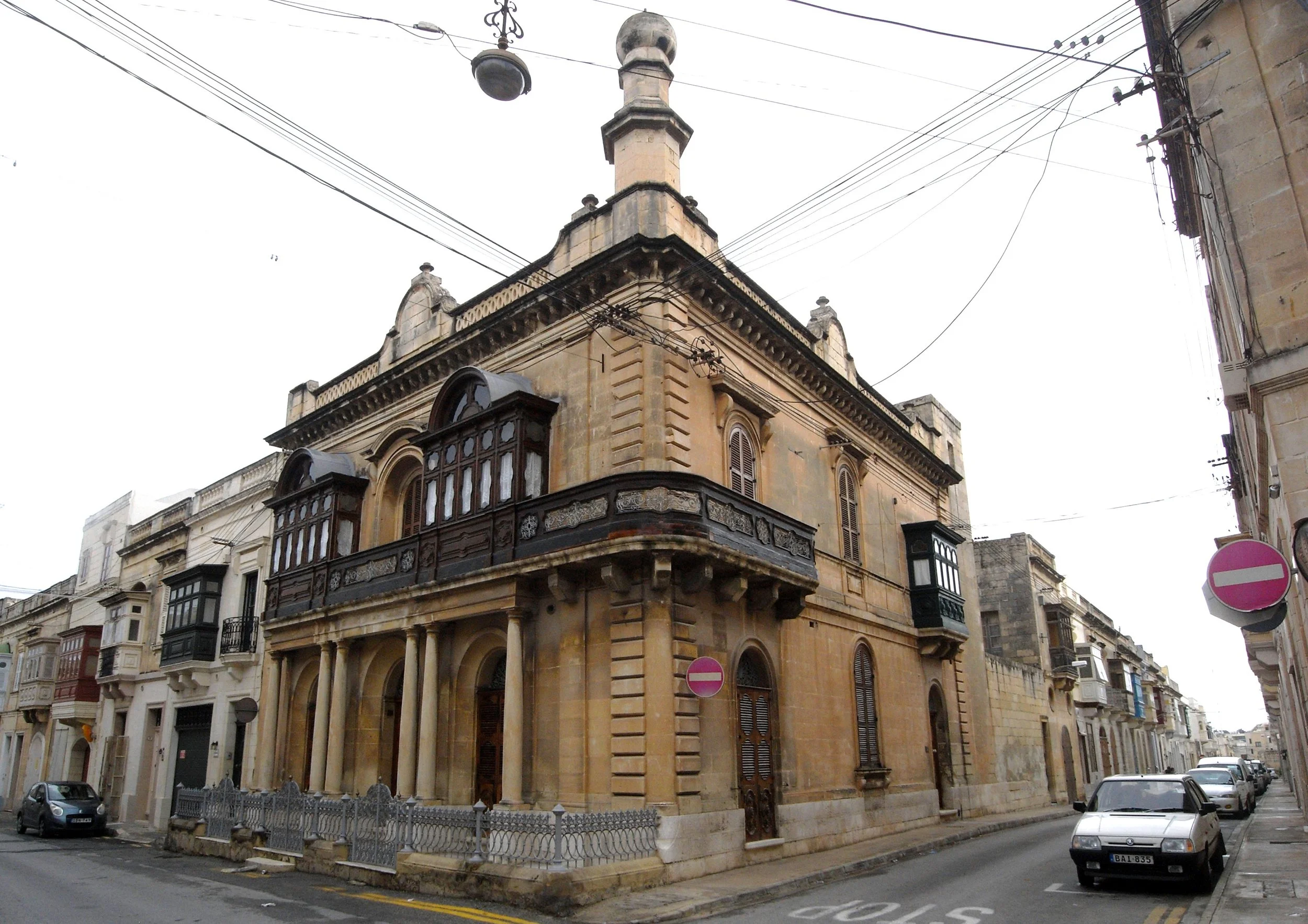 Zabbar: Triq Bajada — Buildings of Malta