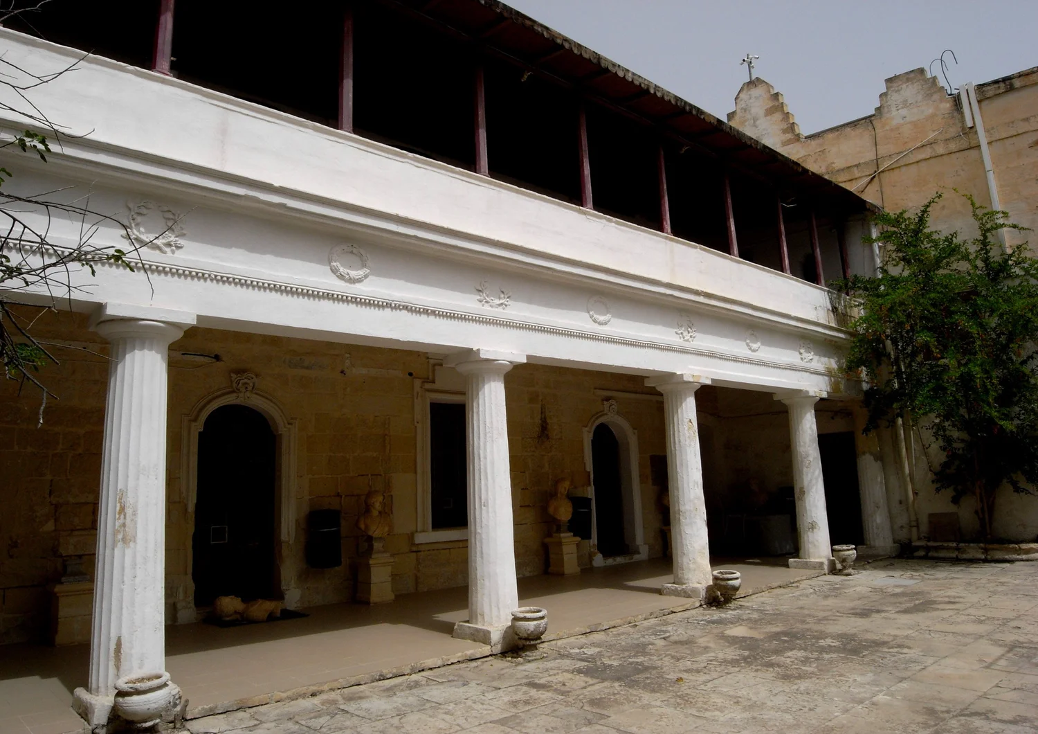 Kalkara: Villa Portelli — Buildings of Malta
