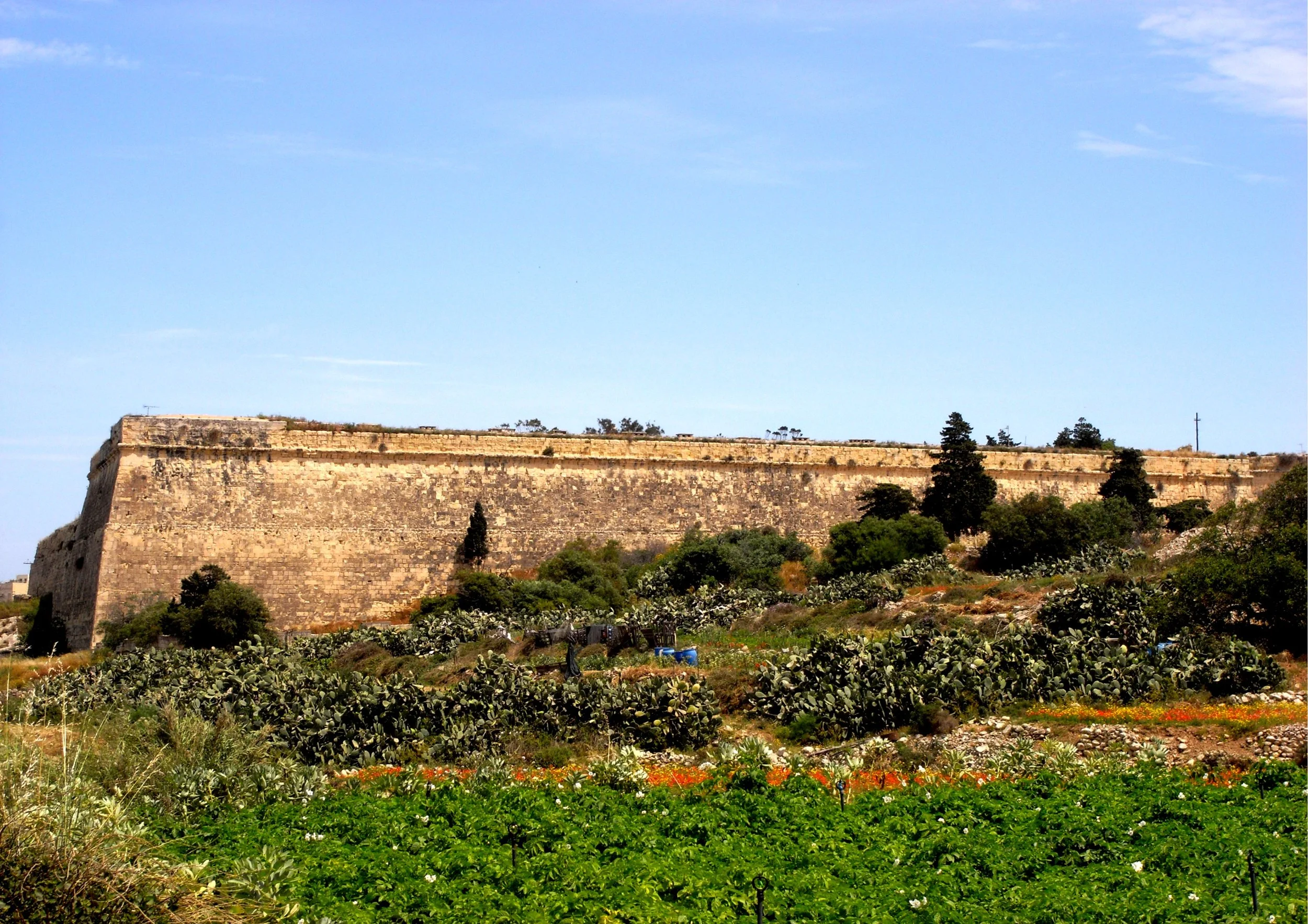 Cospicua: Fortifications — Buildings of Malta