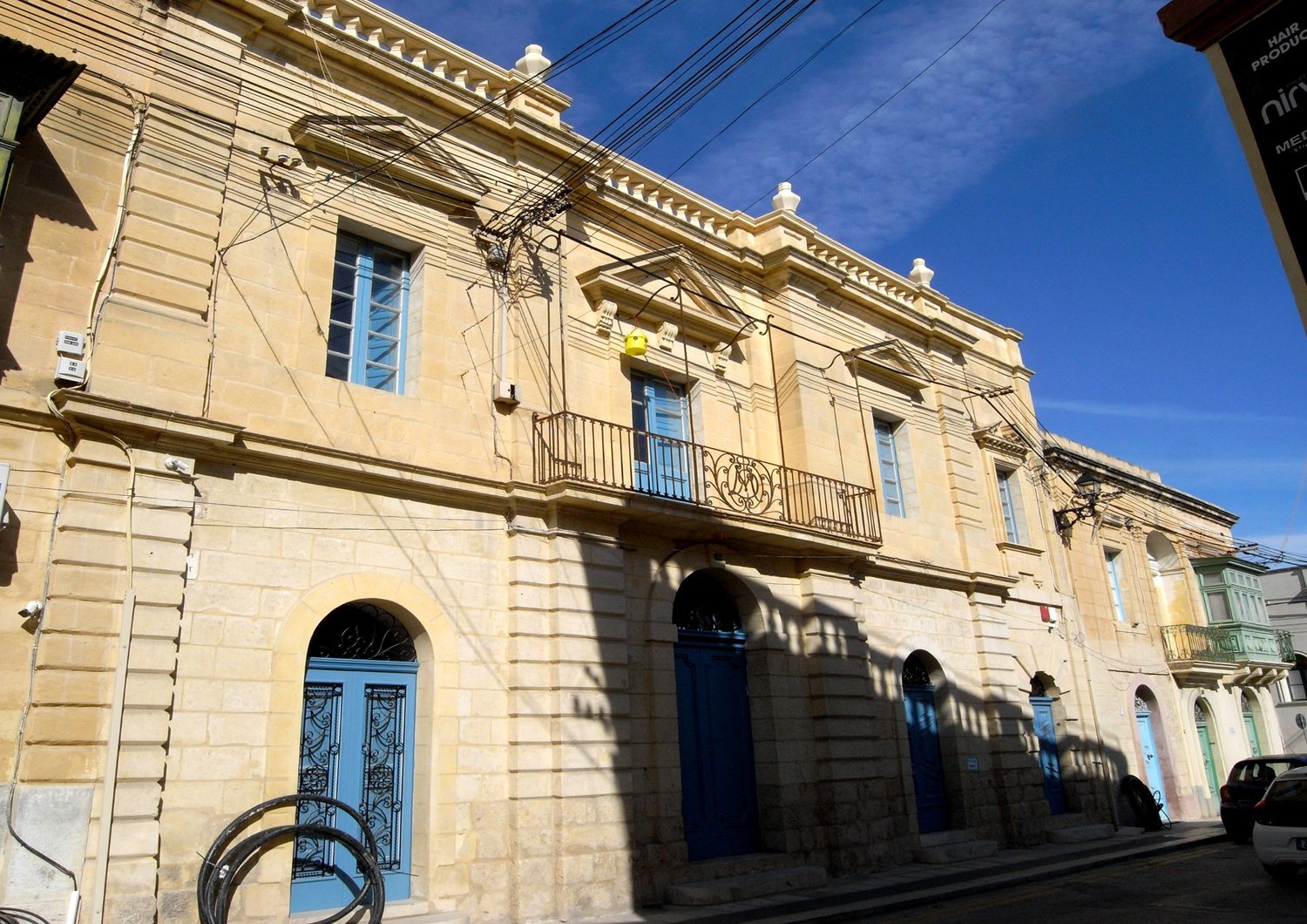 Mosta: Triq il-Bazilika — Buildings of Malta